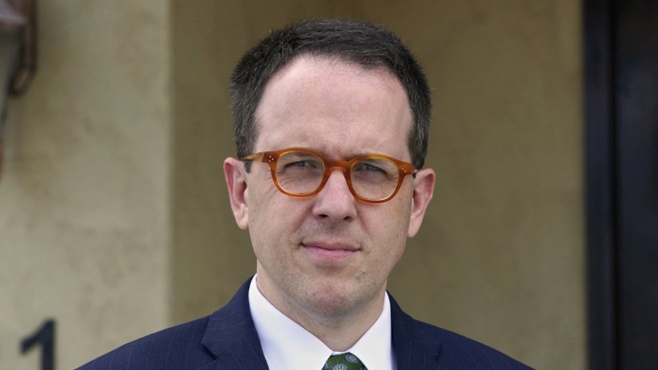 How to Lose a Community in 10 Days: The GT Bynum Story